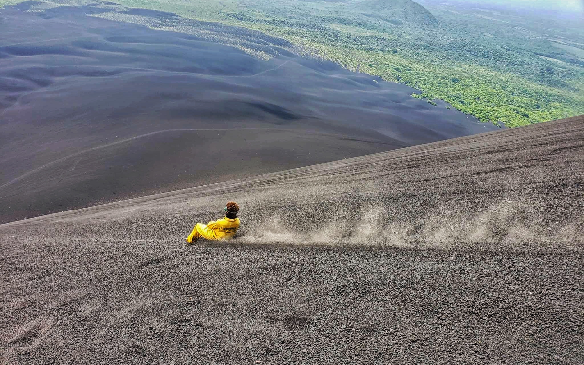 Volcano Boarding (Nicaragua) - fat canyoners